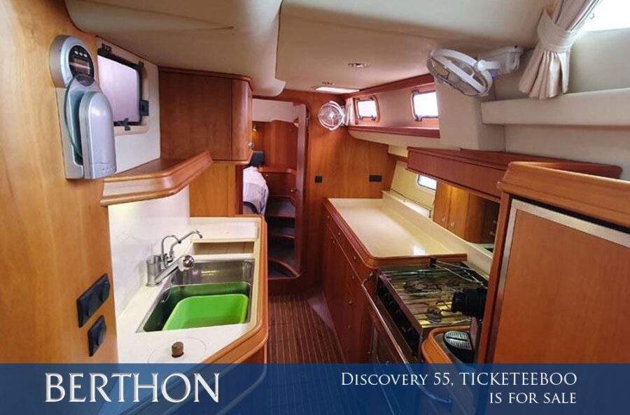 Discovery 55, TICKETEEBOO is for sale - Berthon International