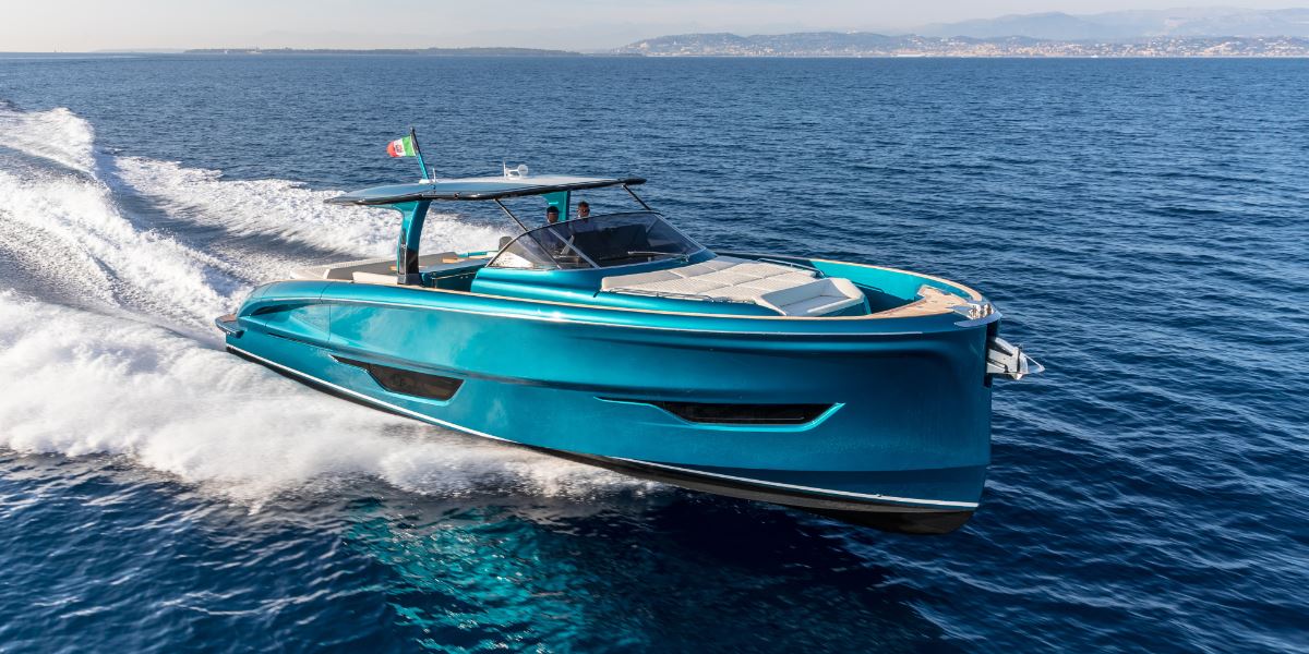 Solaris Power 52 Open | Berthon - Solaris Power Dealer