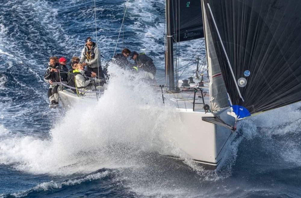 HH42, SCAMP 3 – carbon precision built for offshore racing - Berthon ...