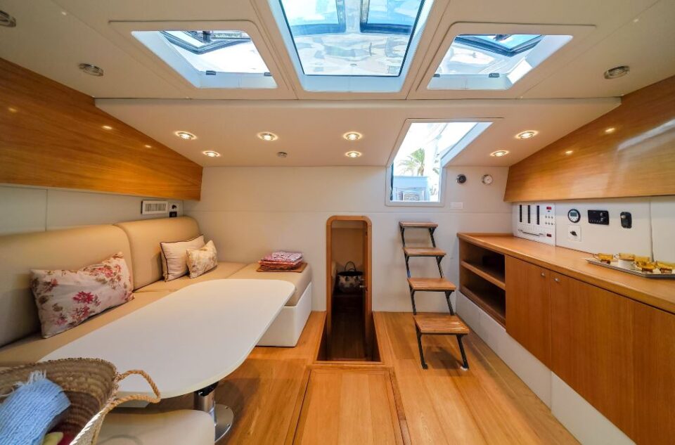 Go (Very) Fast in Style with Zeta Elle 20, CALA DI LUNA III - Berthon ...